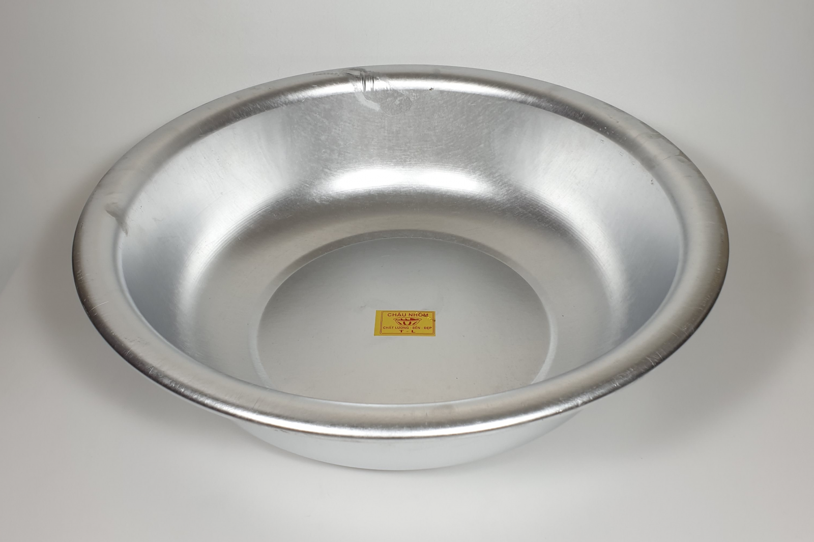Thau nhôm giá rẻ có đảm bảo chất lượng?